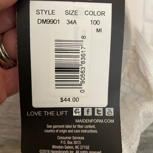 Maidenform | Intimates & Sleepwear | Maidenform Love The Lift Lace Bra ...